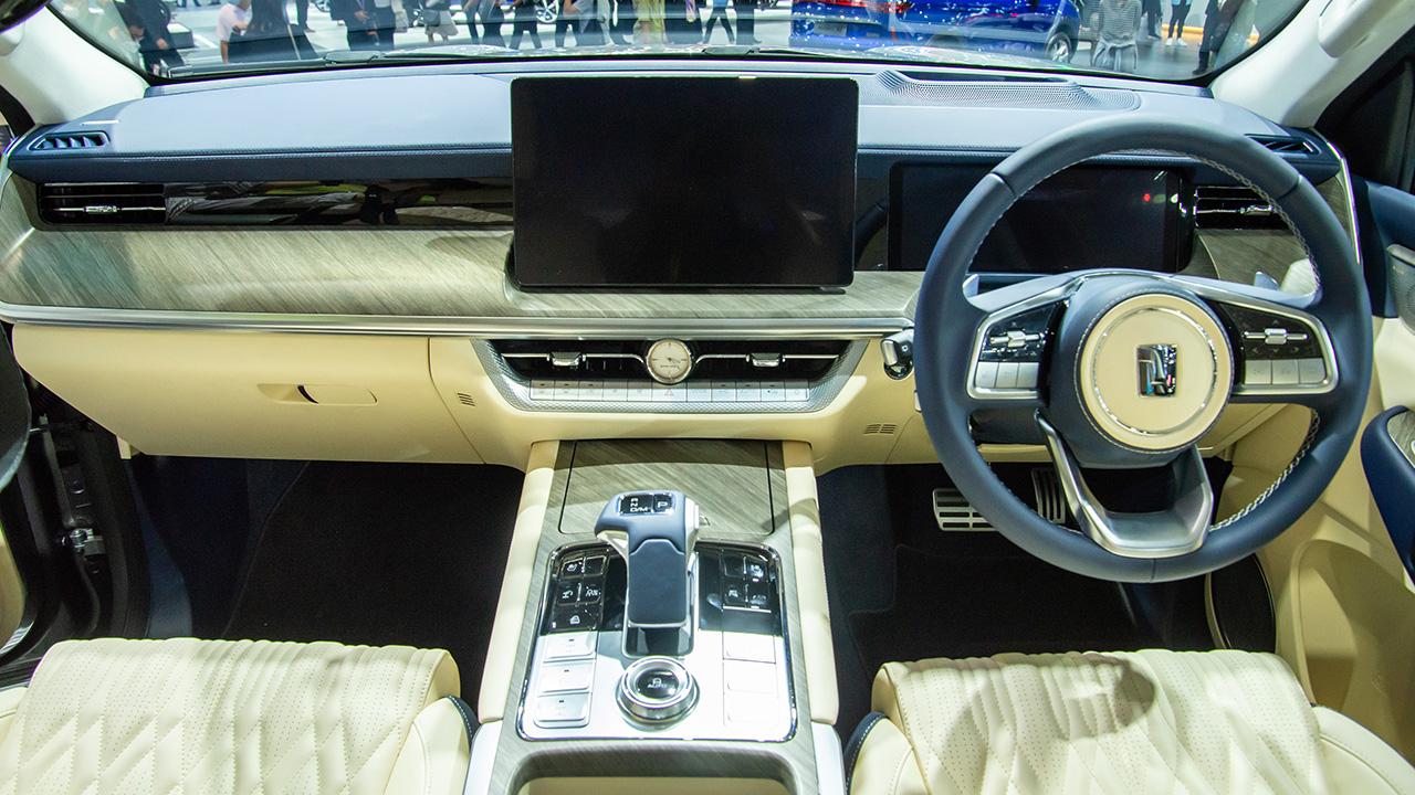 TANK 500 – GWM Amorn Ratchada